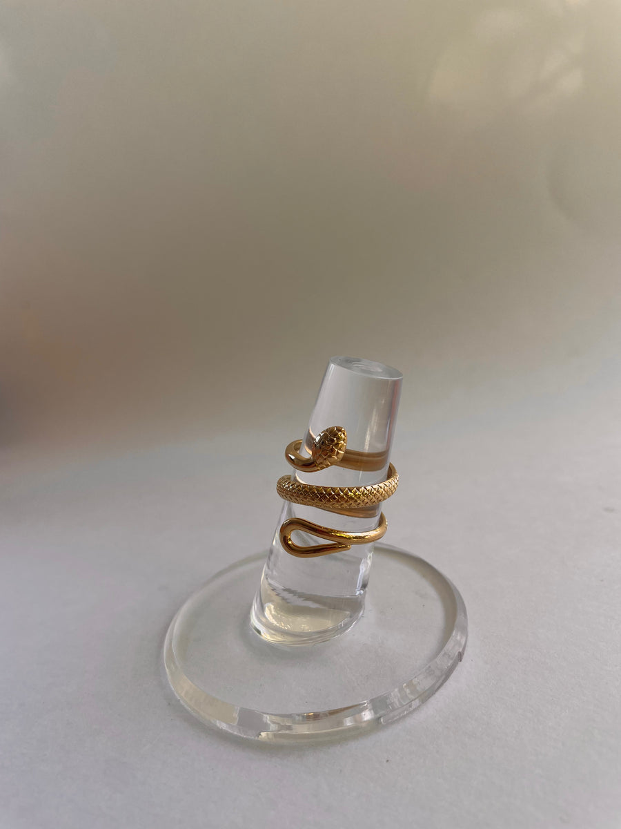 Deborah Ring – shopMANAS